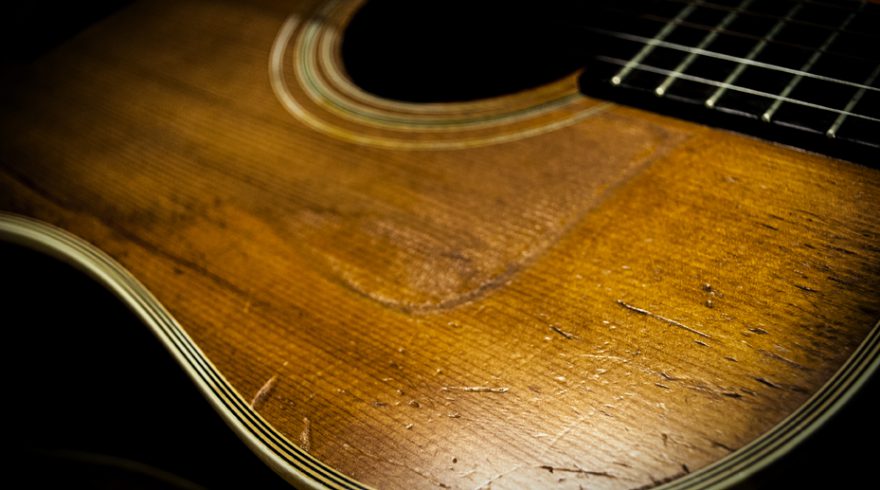 Anatomy of a Road Worn Guitar - Stephen Arnold Music