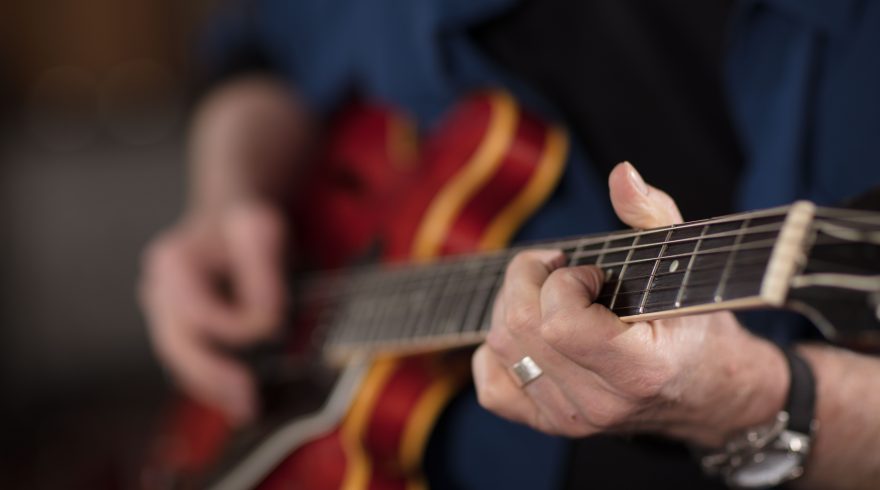 Electric Guitars – Dying a Slow Death? - Stephen Arnold Music